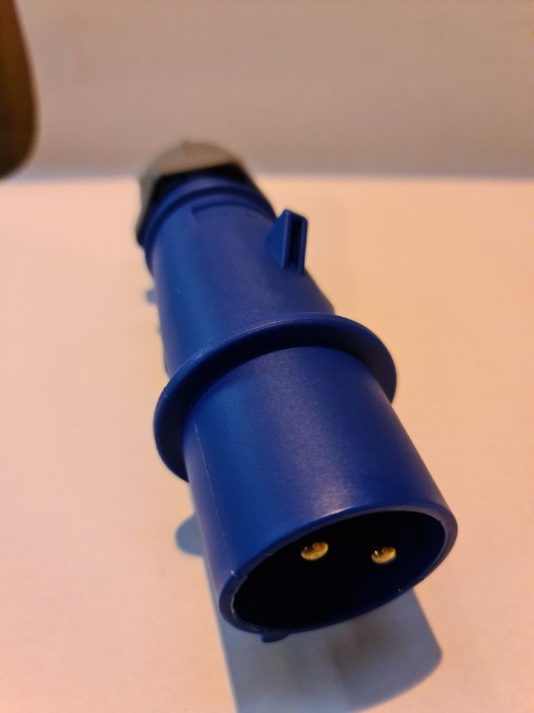 Blue Plug 16A 3P - Kentmaster UK